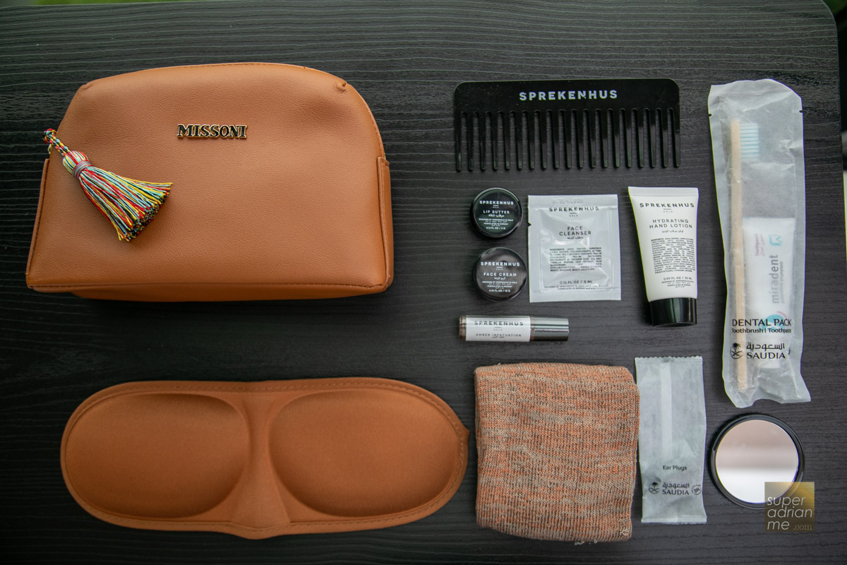 These SAUDIA First & Business Class Amenity Kits are beautiful and ...