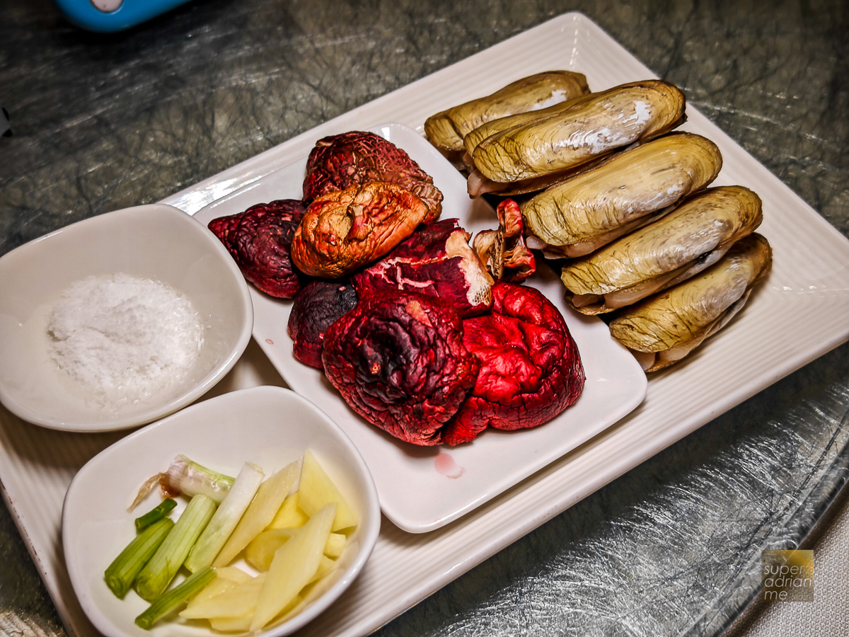 Seasonal PUTIEN Delights of Duotou Clams, White Loquats, and Buddha ...