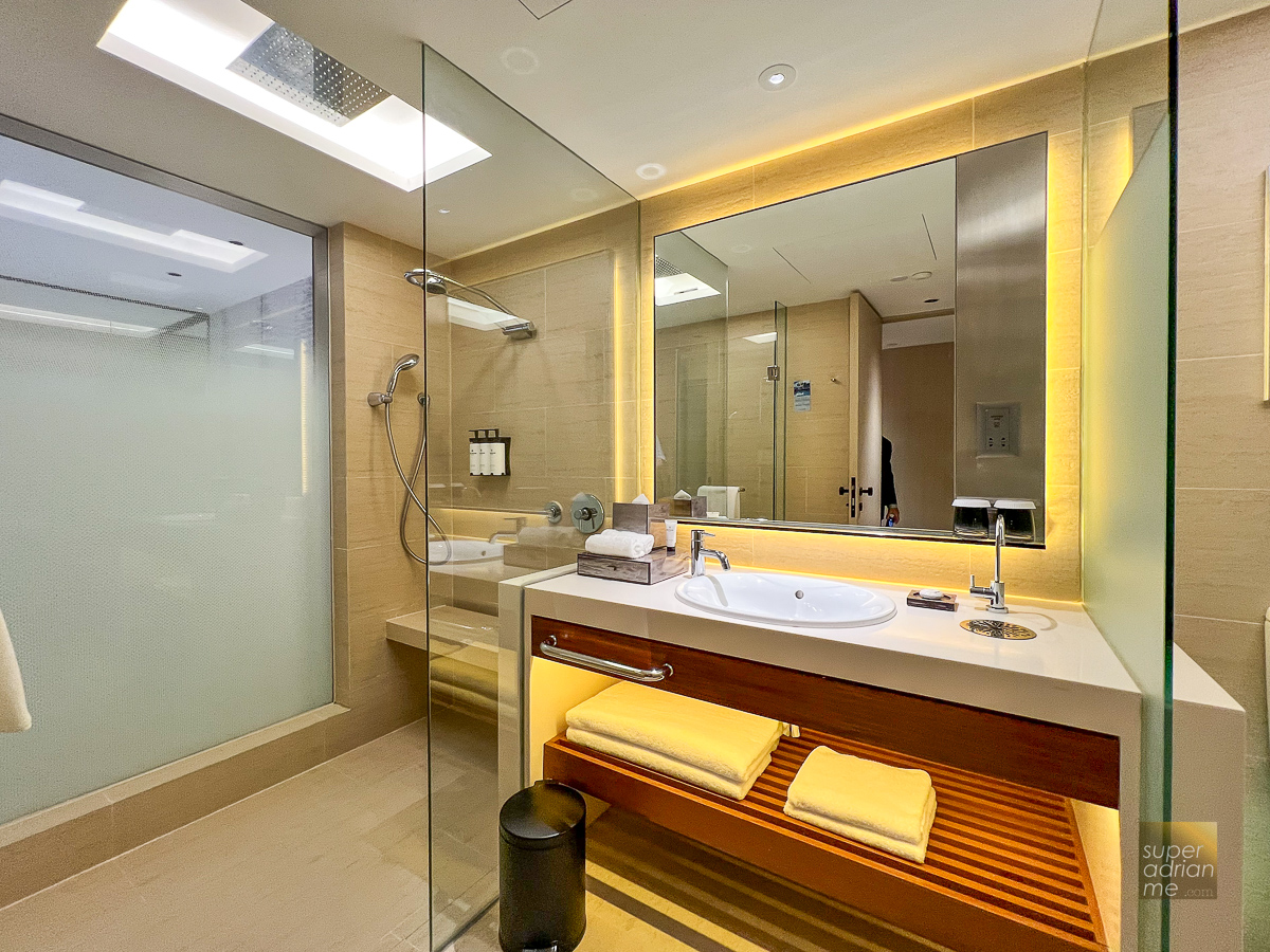 Pan Pacific Singapore has transformed with beautiful spacious rooms and ...