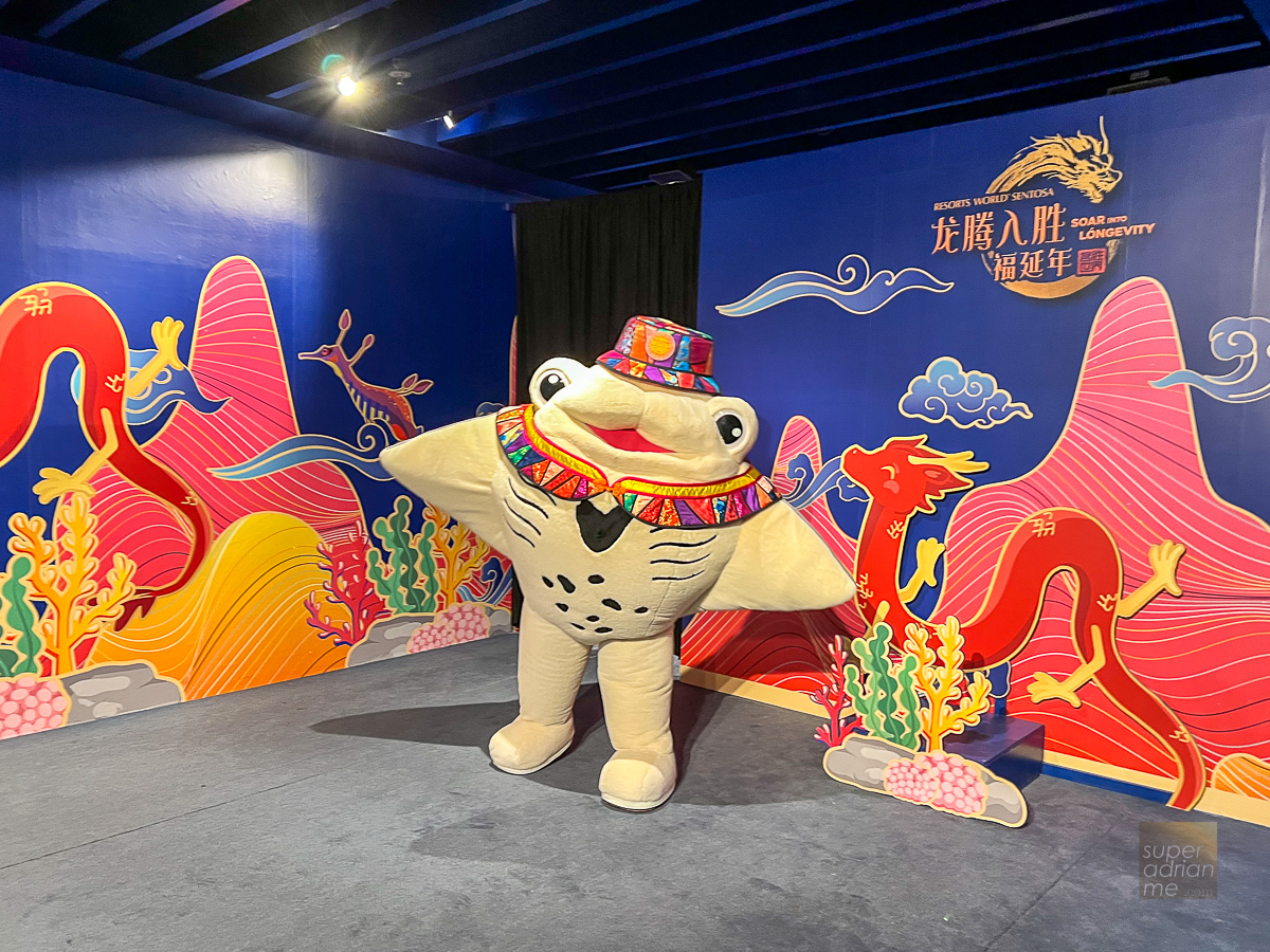 Catch the underwater dragon dance and the world of Kung Fu Panda ...