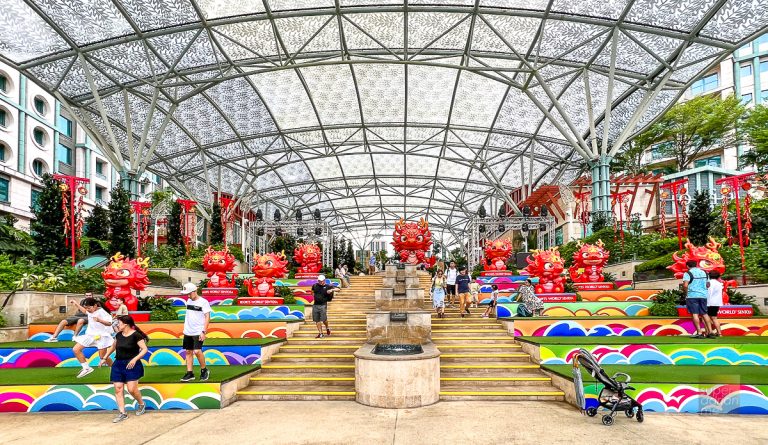 Catch the underwater dragon dance and the world of Kung Fu Panda ...