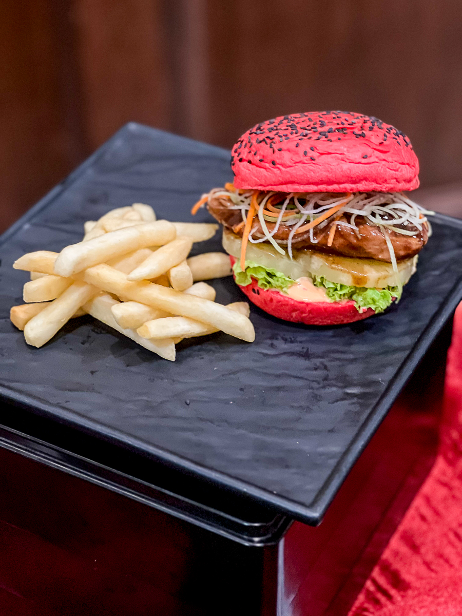 Catch the underwater dragon dance and the world of Kung Fu Panda ...