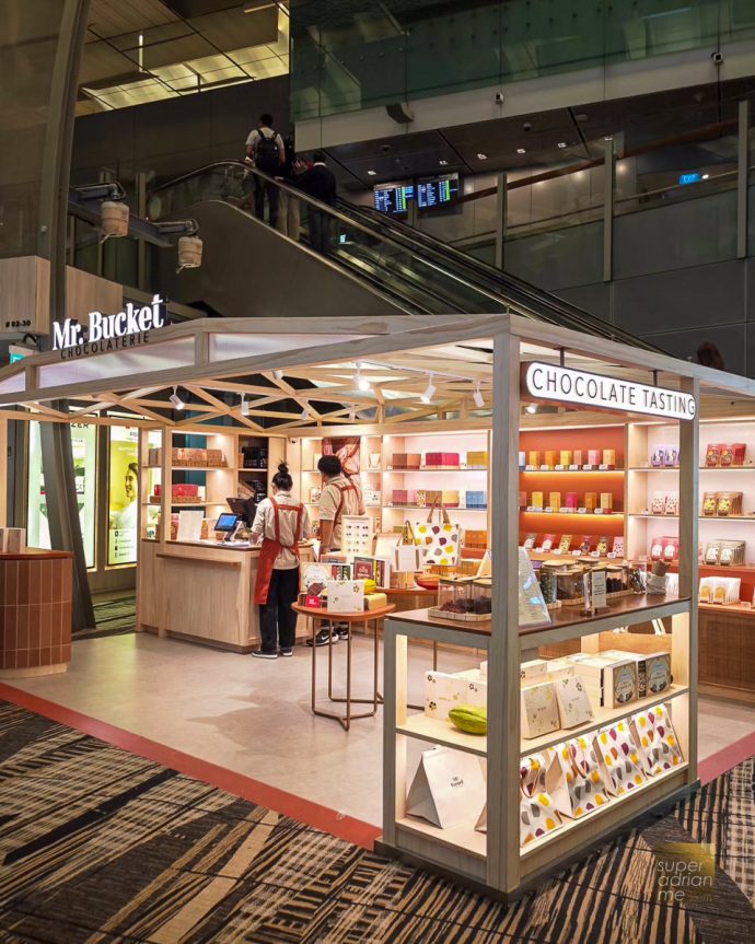 Mr Bucket Pop Up at Changi Airport Terminal 3 Transit area – June 2024 ...