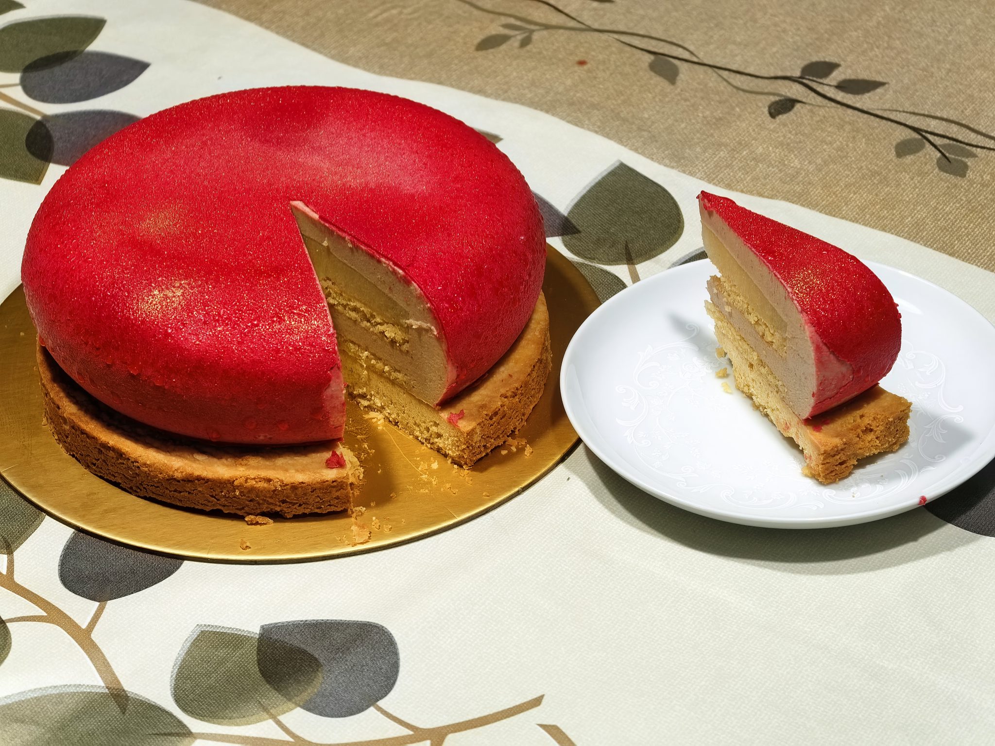 Irresistible Sweet Christmas Delights 2024: Must-Try Chocolates, Cakes ...