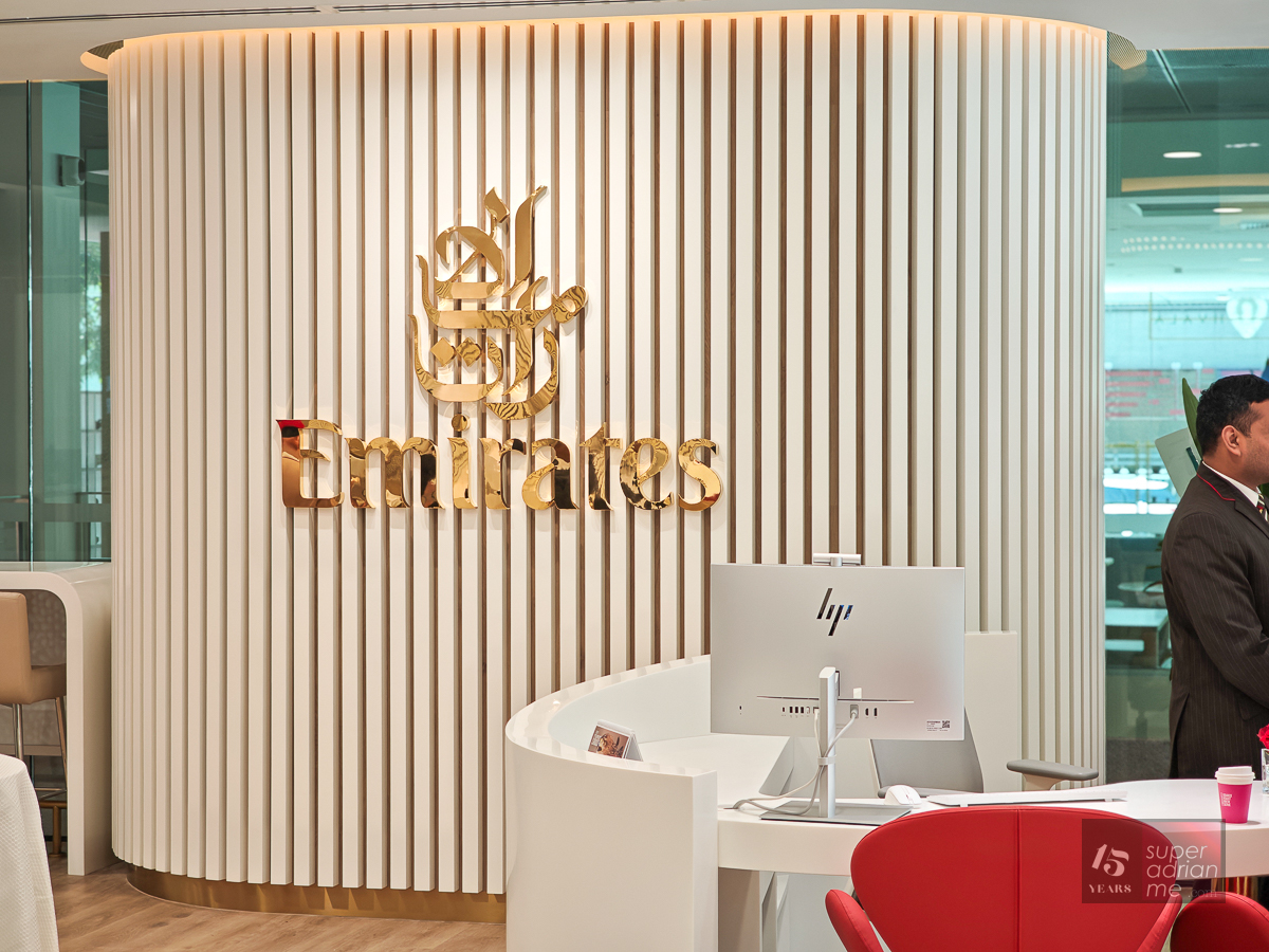 Emirates Singapore Retail Store -111713 | SUPERADRIANME.com
